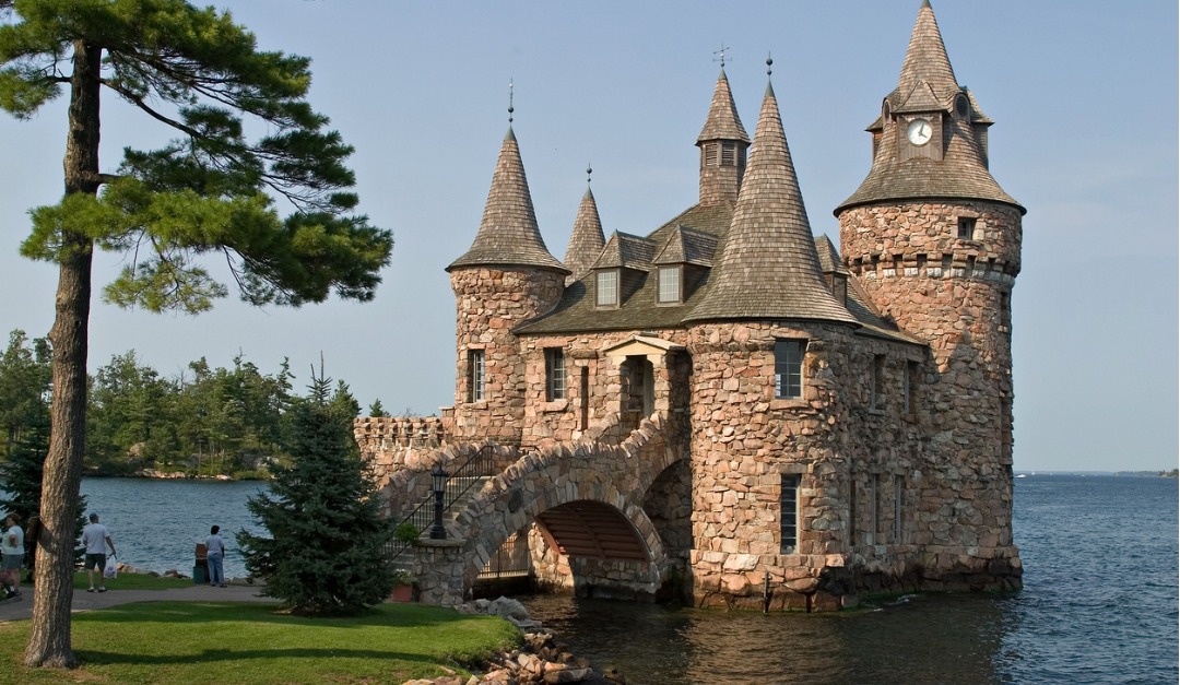 American Castles to See on Your Road Trip — RISMedia