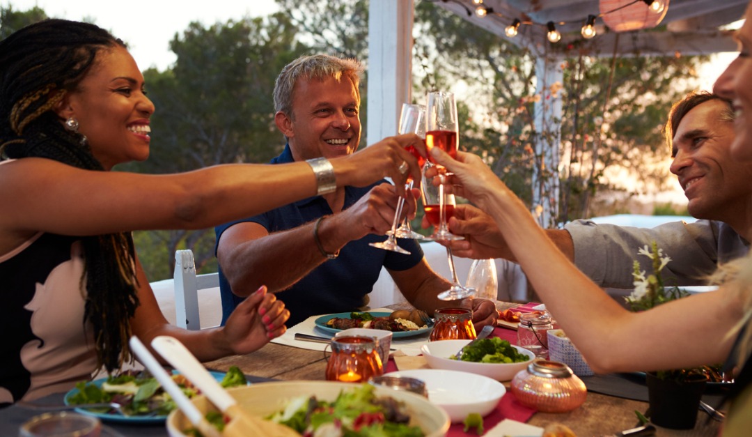 6 Tips to Prepare Your Home for an Outdoor Dinner Party — RISMedia