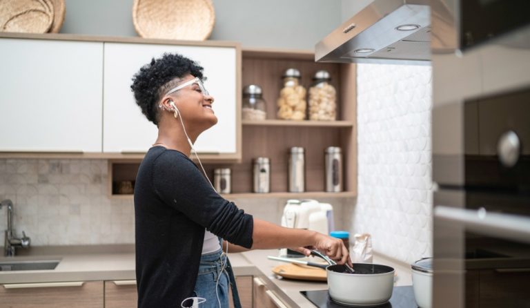 4 Home Multitasking Ideas to Make Chores Better — RISMedia