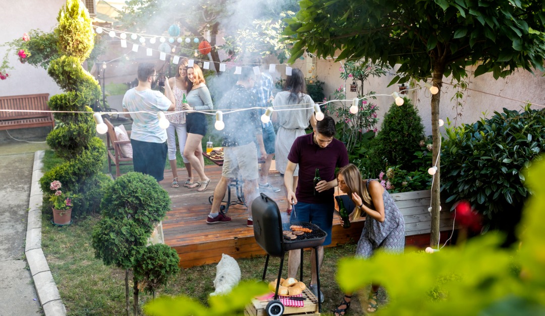 7 Tips for Creating the Ideal Backyard BBQ — RISMedia