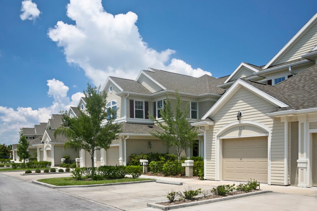 Pros And Cons To Consider Before Buying A Townhouse — RISMedia