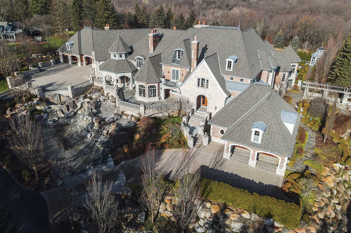 Great Spaces: Classical and Modern Luxury Meet in Michigan Home — RISMedia