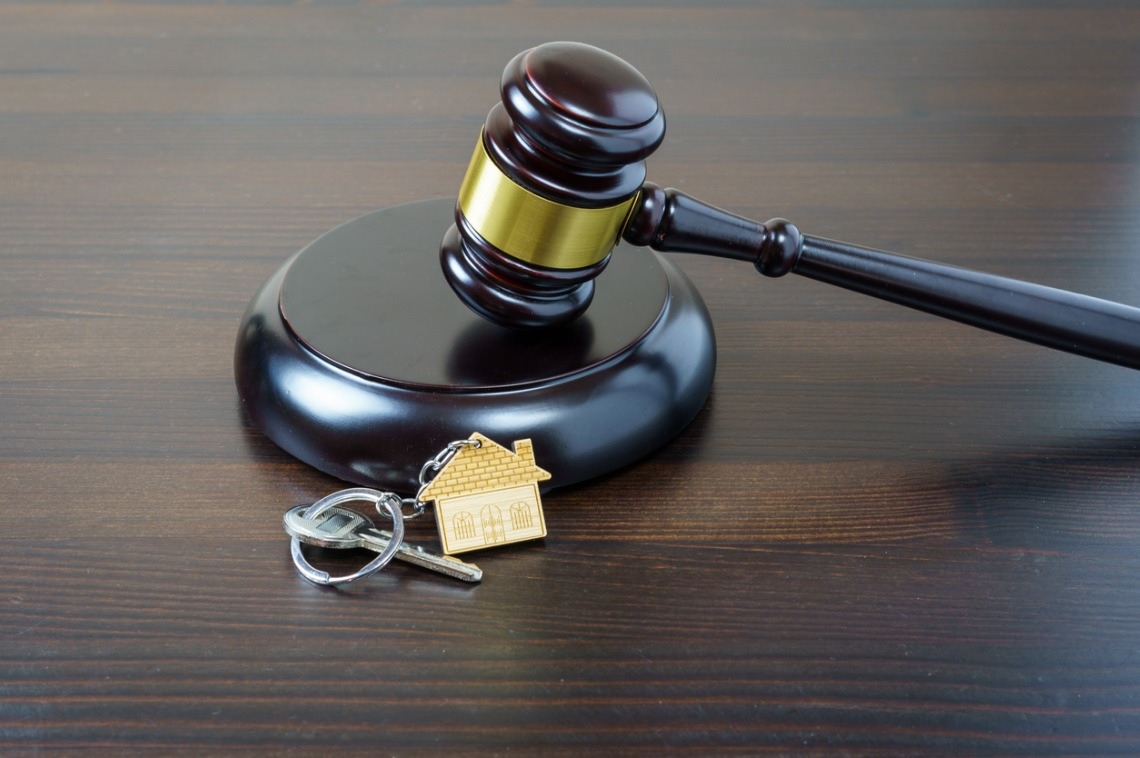 COURT UPDATE: 'Expert Witness' and NAR Clash on Alleged Collusion ...