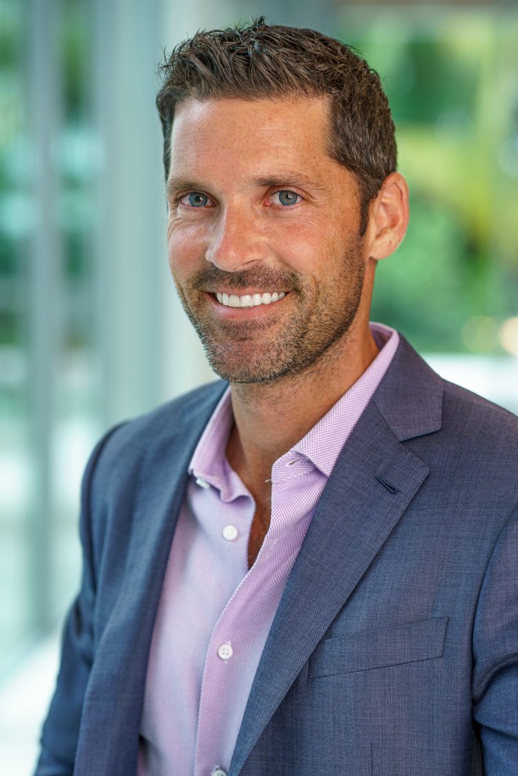 2879_headshot[1] — RISMedia